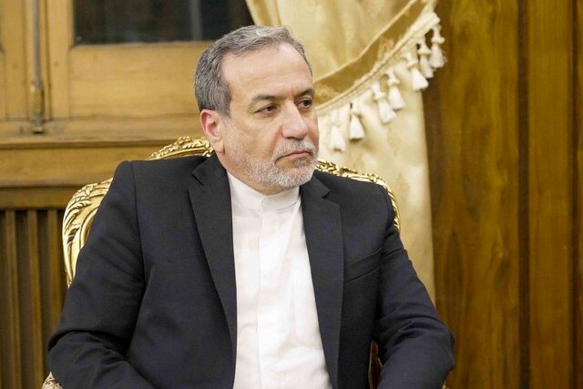 «عراقچی تصویر ویزایش برای سفر به آمریکا را منتشر کرد عکس